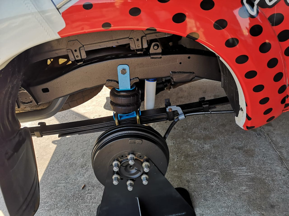 AmadaXtreme Toyota Hilux Air Helper Suspension
